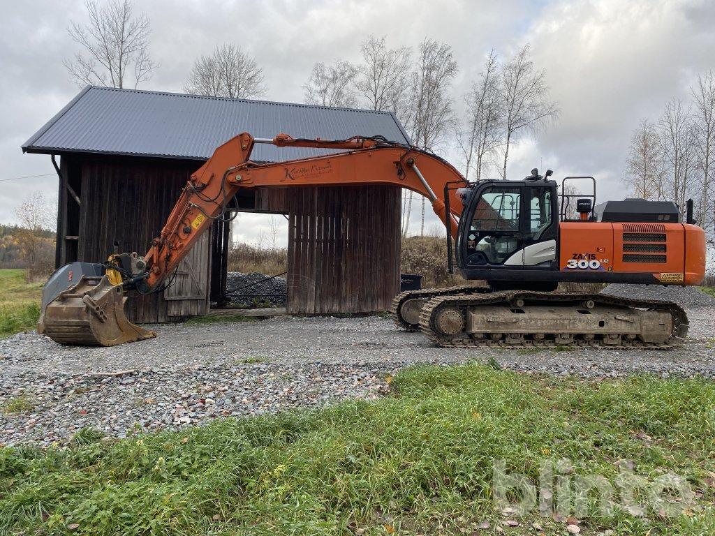 Bandgrävare - Hitachi ZX 300LC-6 | Blinto auktioner