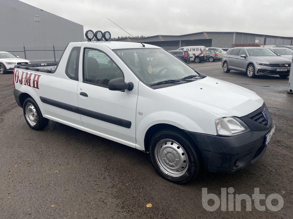 Flakbil - Dacia | Blinto auktioner