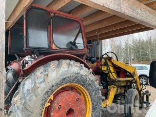 Traktor - Volvo 470 | Blinto auktioner