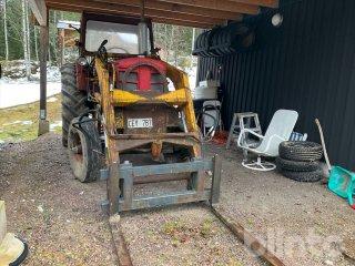 Traktor - Volvo 470 | Blinto auktioner