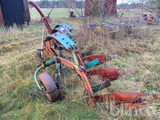 Plog 3-skärig - Kverneland | Blinto auktioner