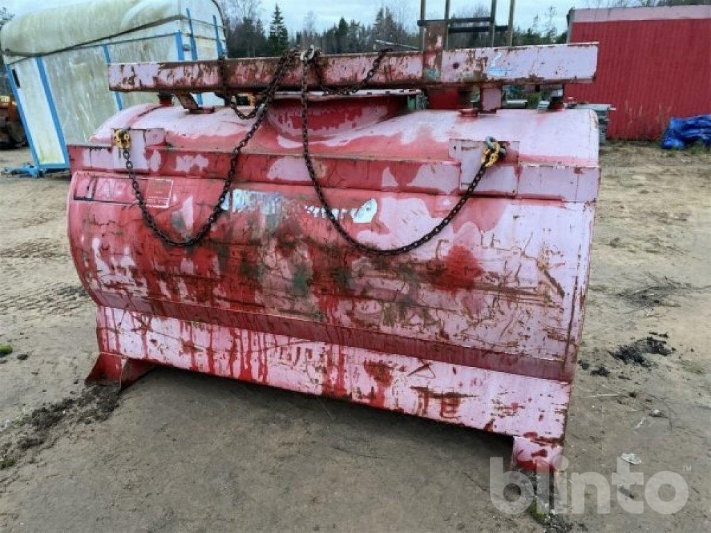 Tank - 2000L | Blinto auktioner