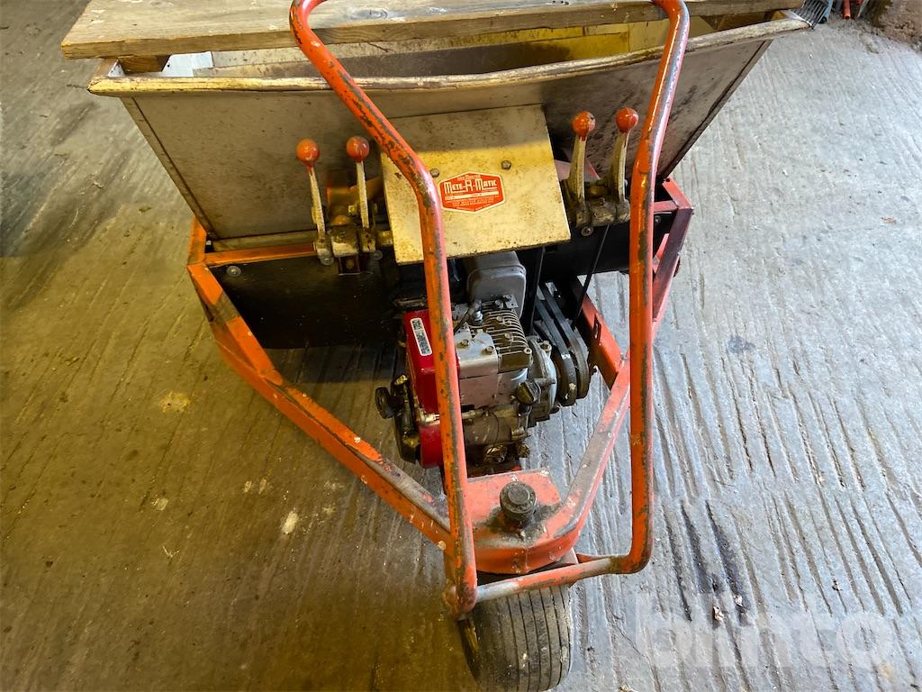 Dressmaskin - Mete-R-Matic | Blinto auktioner