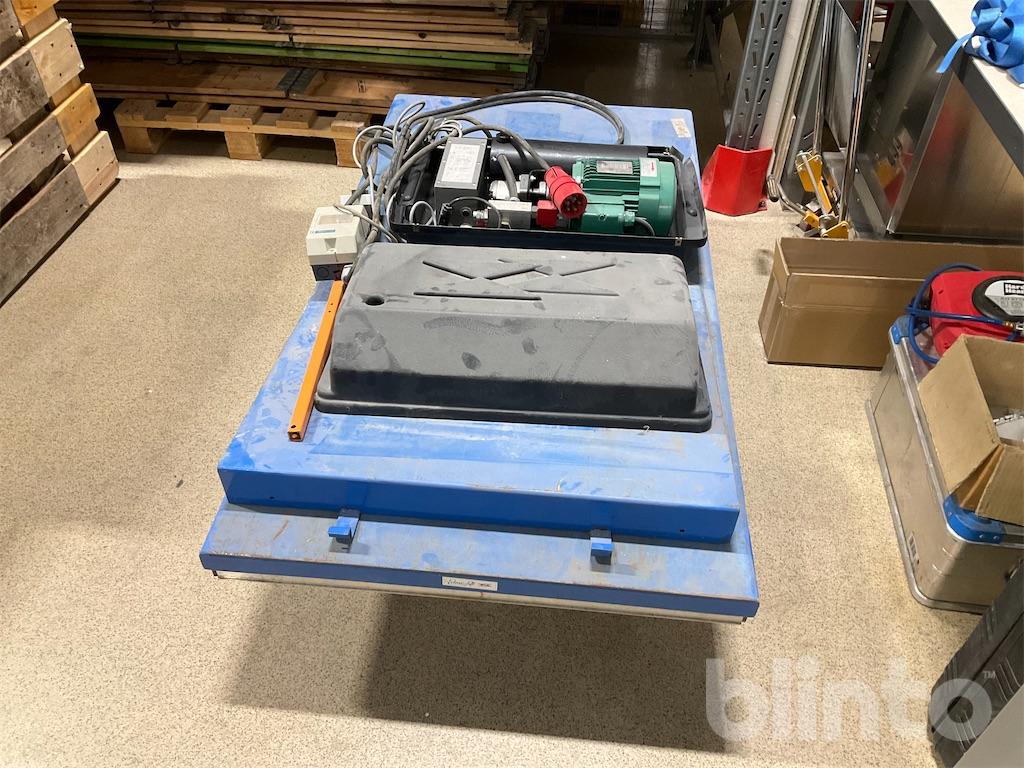 Lyftbord - Edmo lift | Blinto auktioner