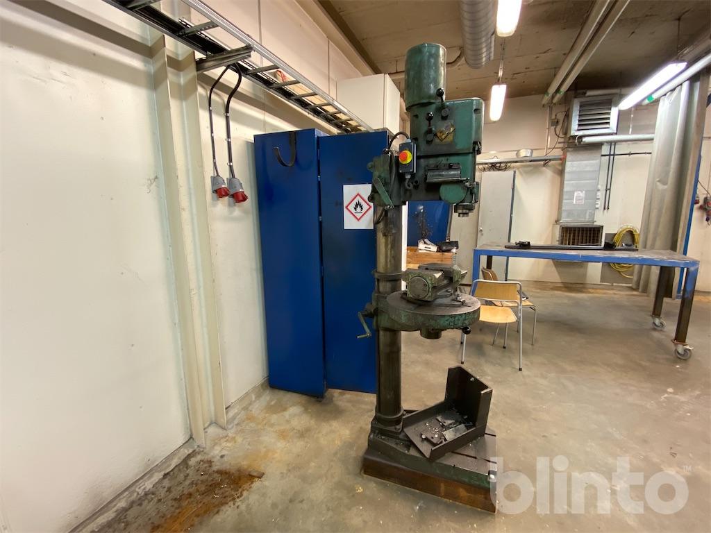 Pelarborr - AB Arboga | Blinto auktioner