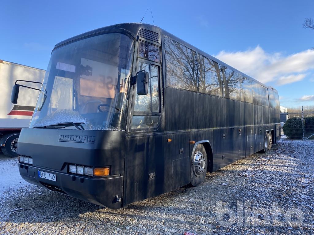 Buss - Neoplan | Blinto auktioner