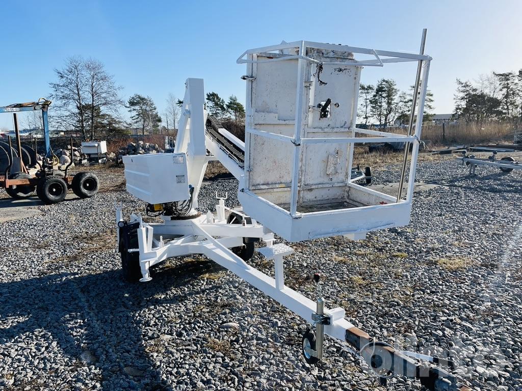 Skylift - Simon Topper | Blinto auktioner