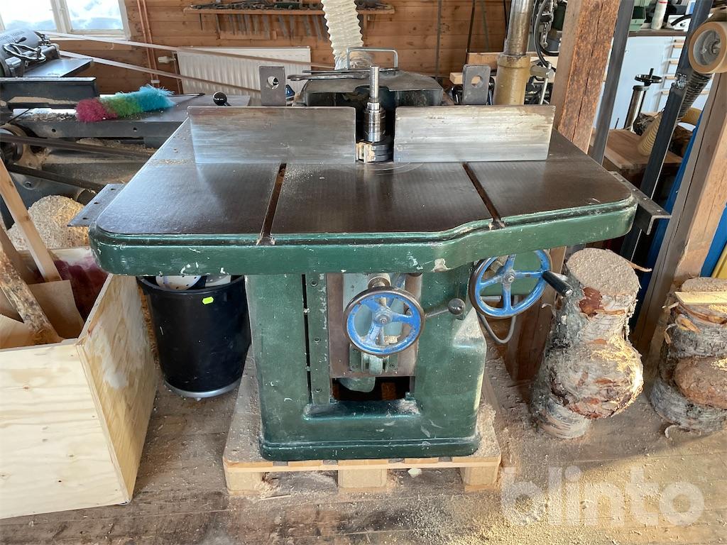 Bordsfräs - Waco med matarverk | Blinto auktioner