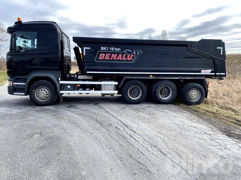 Dumperbil tridem - Scania R730 LB 8x4*4HSA Benalu | Blinto auktioner