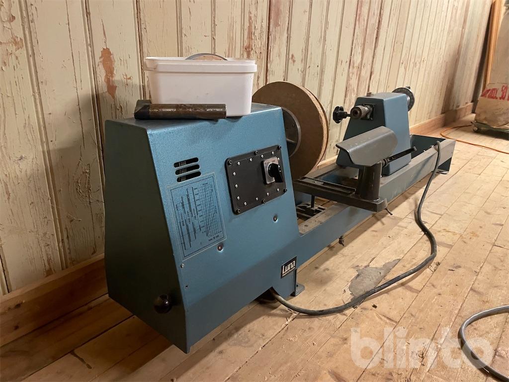 Svarv - Luna | Blinto auktioner