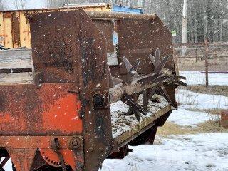 Gödselspridare - Okänt | Blinto auktioner