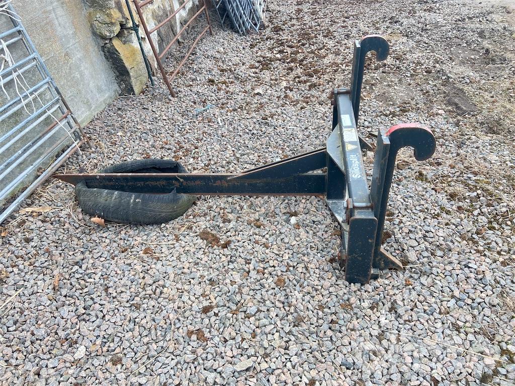 Baldelare - Silosplit | Blinto auktioner