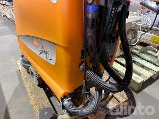 Skurmaskin - TASKI swingo 1250B | Blinto auktioner