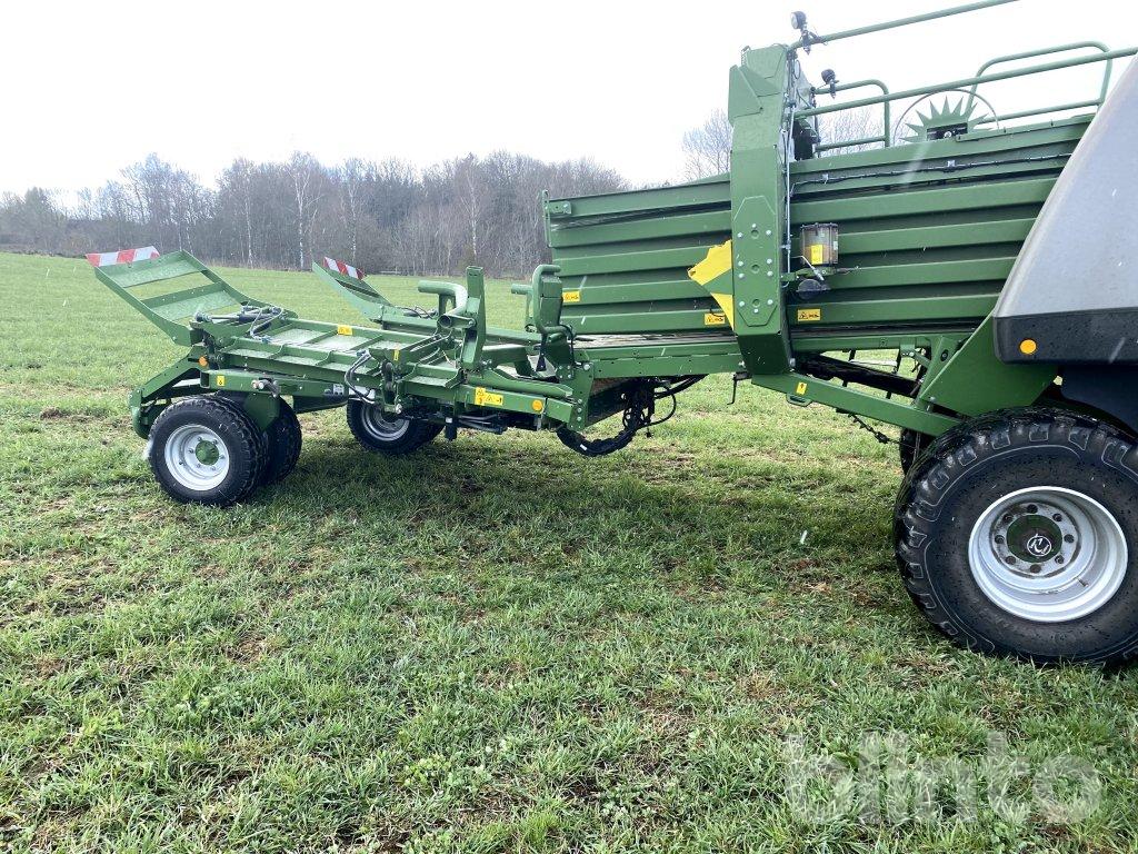 Storbalspress - Krone BiG Pack 1290 HDP XC + samlarvagn | Blinto auktioner