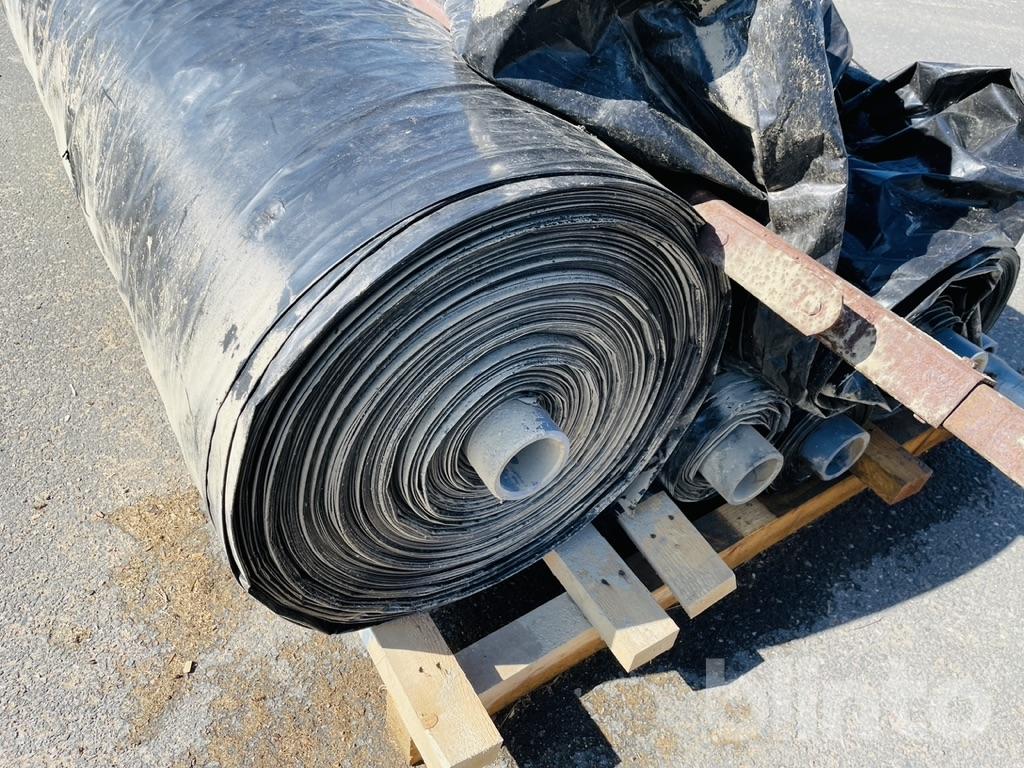 Täckplast - Rani Torvfilm >300 x 17 meter med hållare | Blinto auktioner