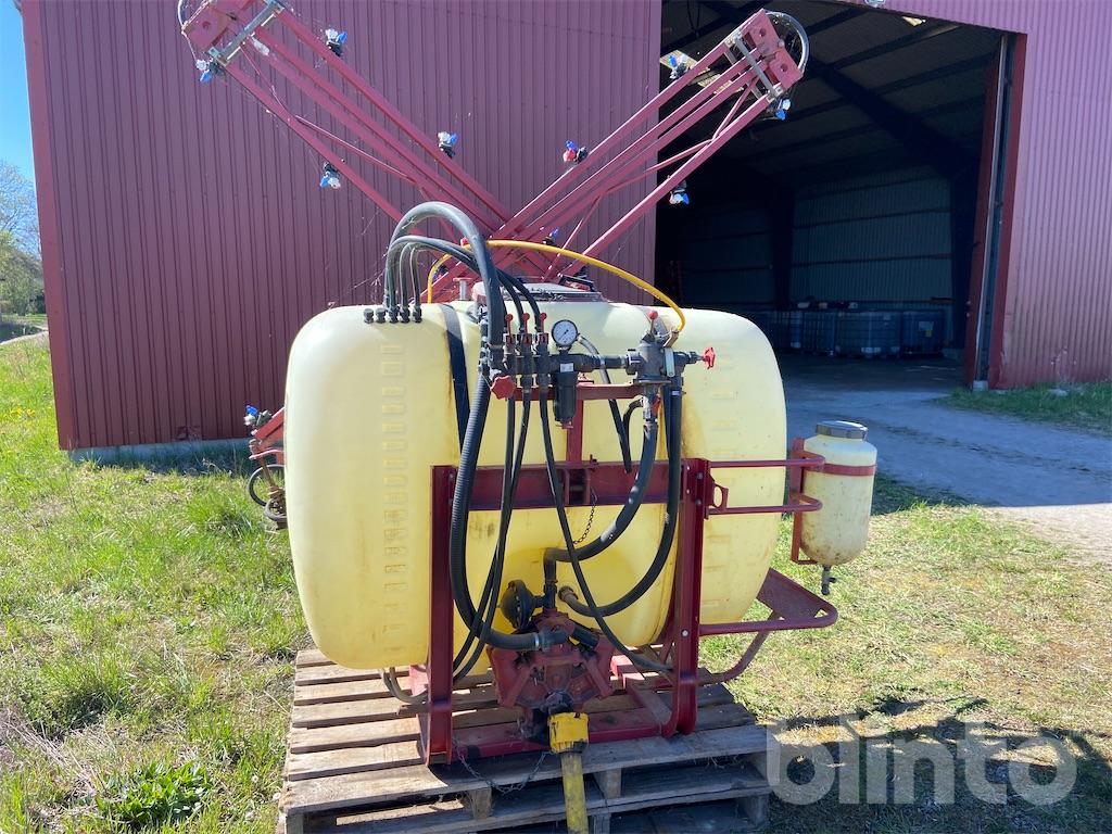 Spruta - Hardi NK 800-12 | Blinto auktioner