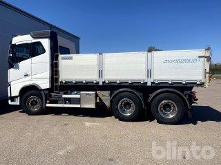 Tippbil - Volvo FH 650 6X4 | Blinto auktioner