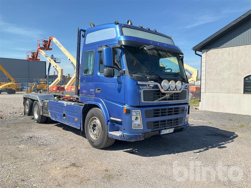 Lastbil - VOLVO FM 360 6*2 | Blinto auktioner