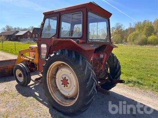 Traktor - INTERNATIONAL 475 TA | Blinto auktioner