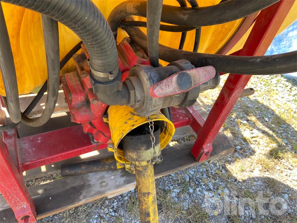 Spruta - Hardi 800-12 | Blinto auktioner