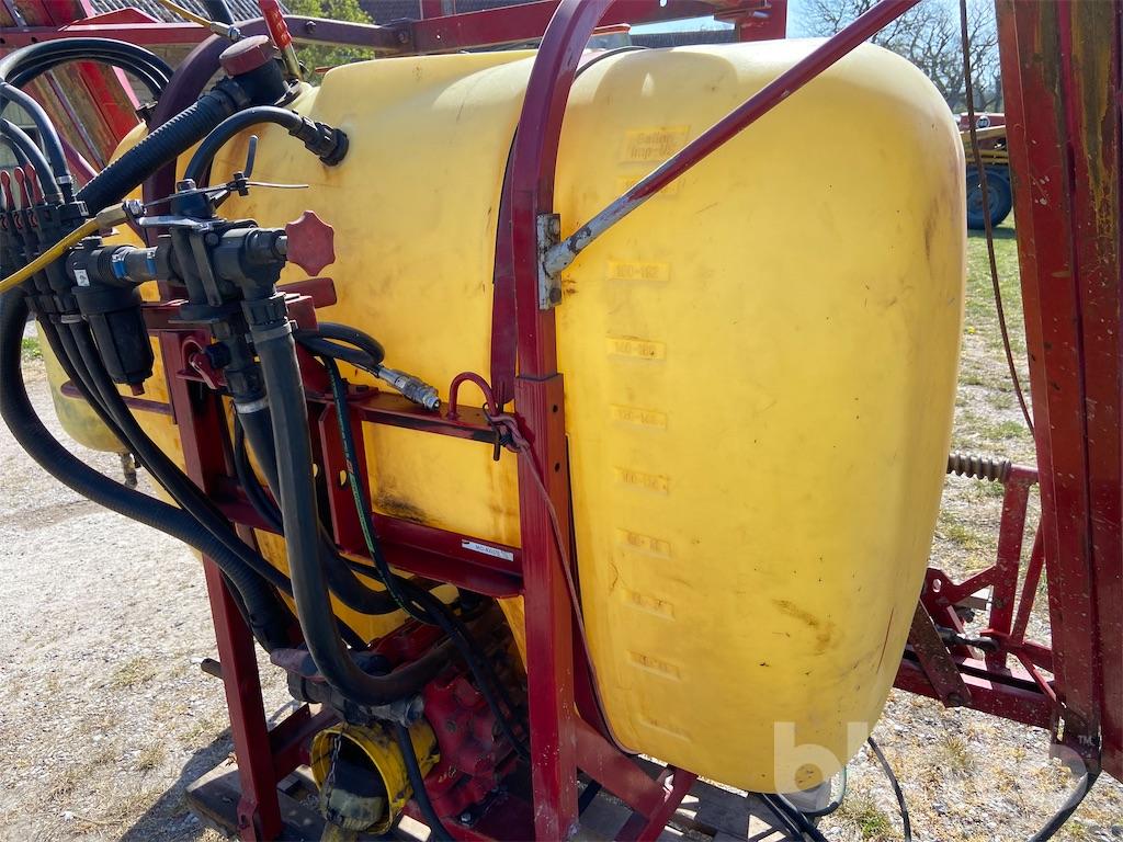 Spruta - Hardi 800-12 | Blinto auktioner