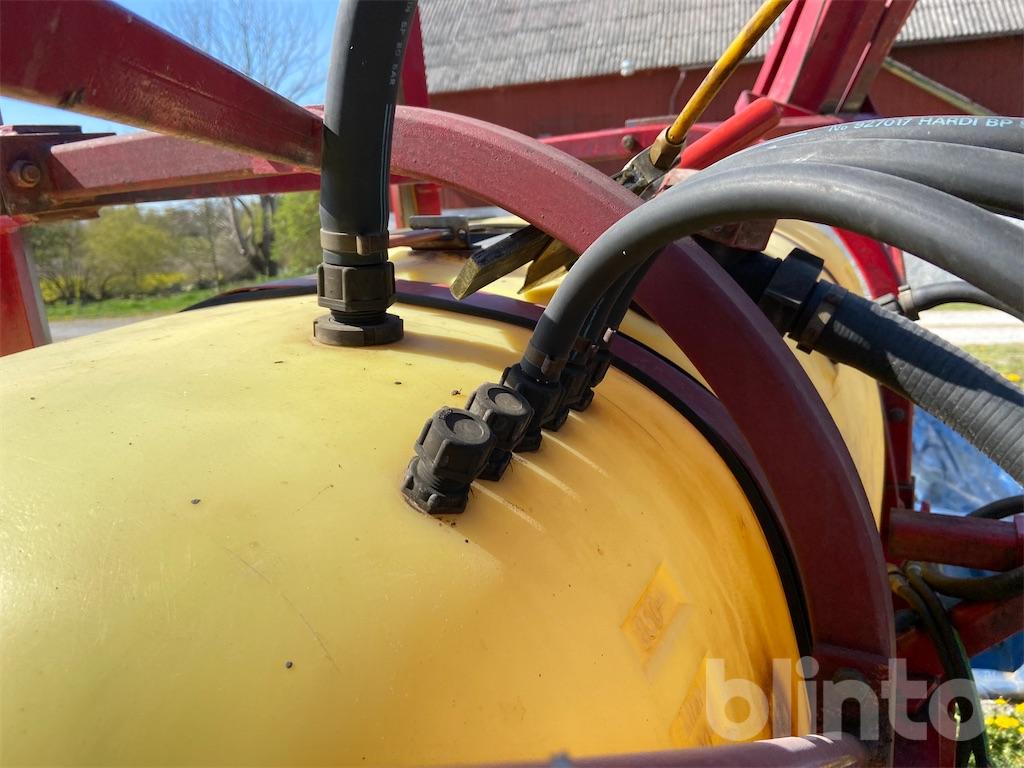 Spruta - Hardi 800-12 | Blinto auktioner