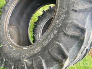 Traktordäck - Trelleborg TM800 480/65R28 | Blinto auktioner