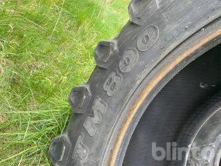 Traktordäck - Trelleborg TM800 480/65R28 | Blinto auktioner