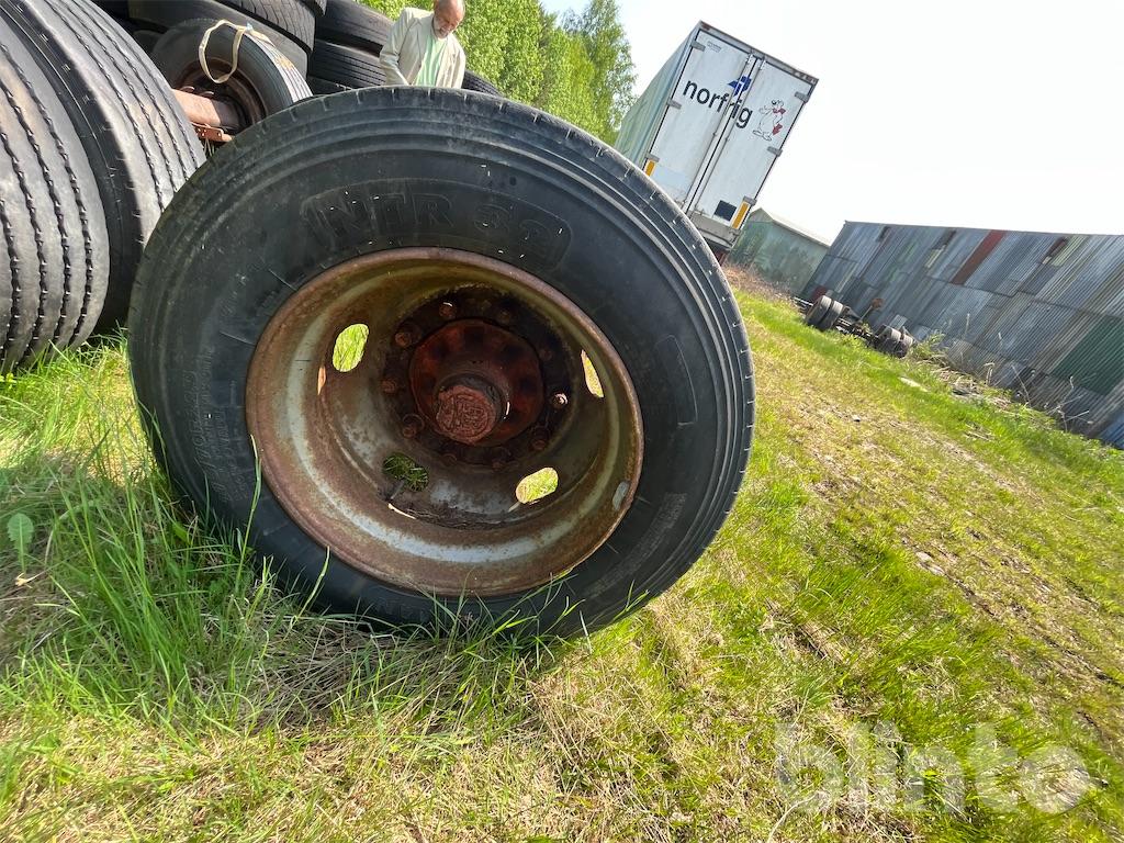 Hjulaxel - BWP axel med hjul 22,5 tum | Blinto auktioner