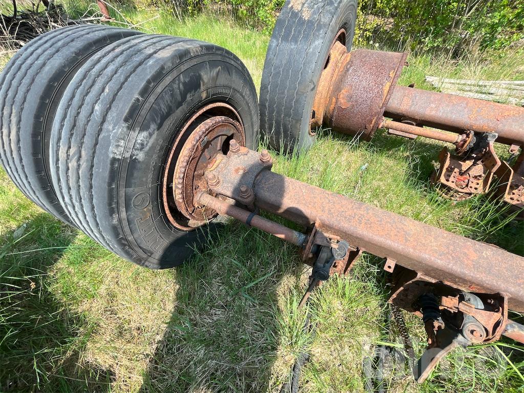 Hjulaxel - BWP axel med hjul 19,5 | Blinto auktioner