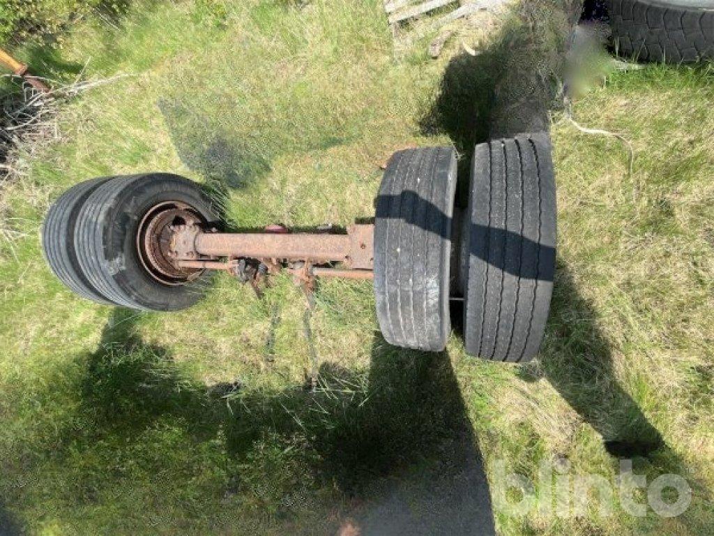 Hjulaxel - BWP axel med hjul 19,5 | Blinto auktioner