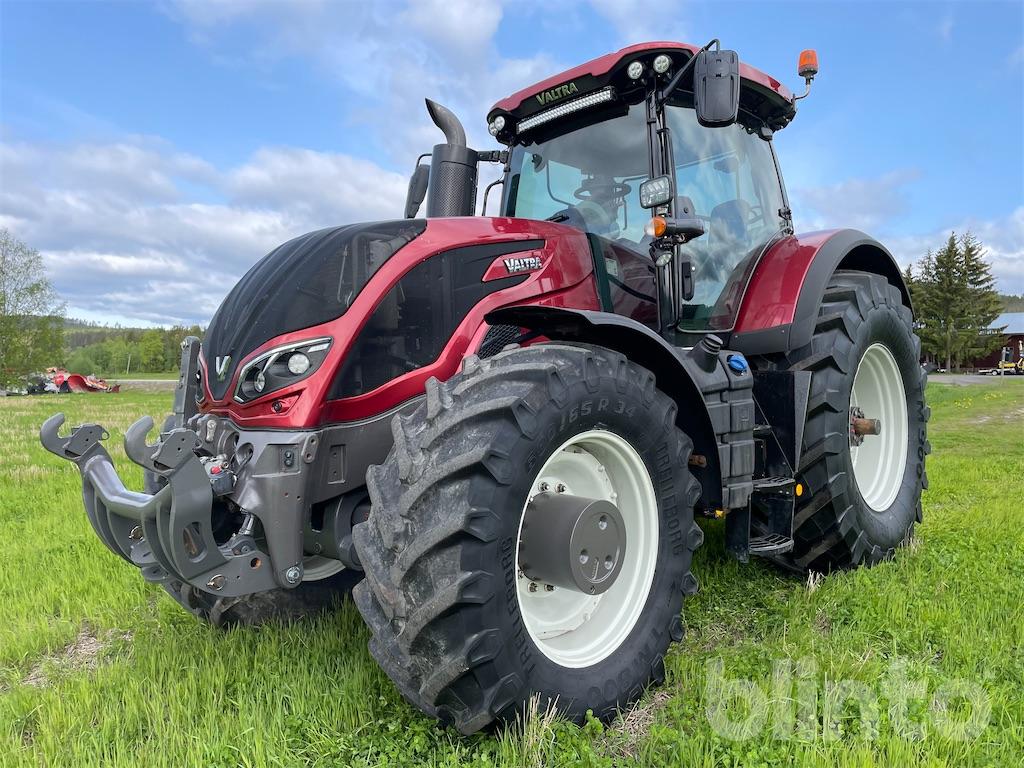 Traktor - VALTRA S374 (1006745) - Hitta auktioner på BidPal