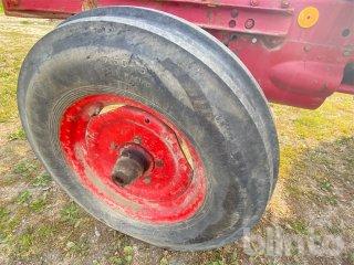 Traktor - VOLVO T 35 | Blinto auktioner
