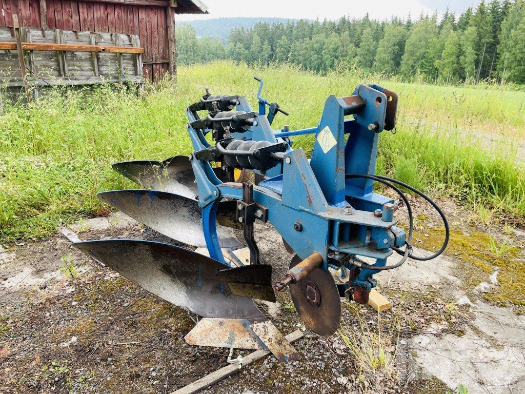 Plog - 3-skärig Överum BT 388 | Blinto auktioner