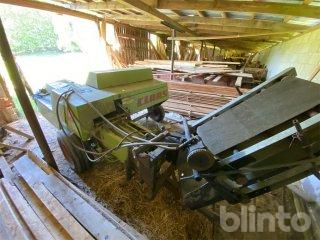 Fyrkantspress - Claas Markant | Blinto auktioner