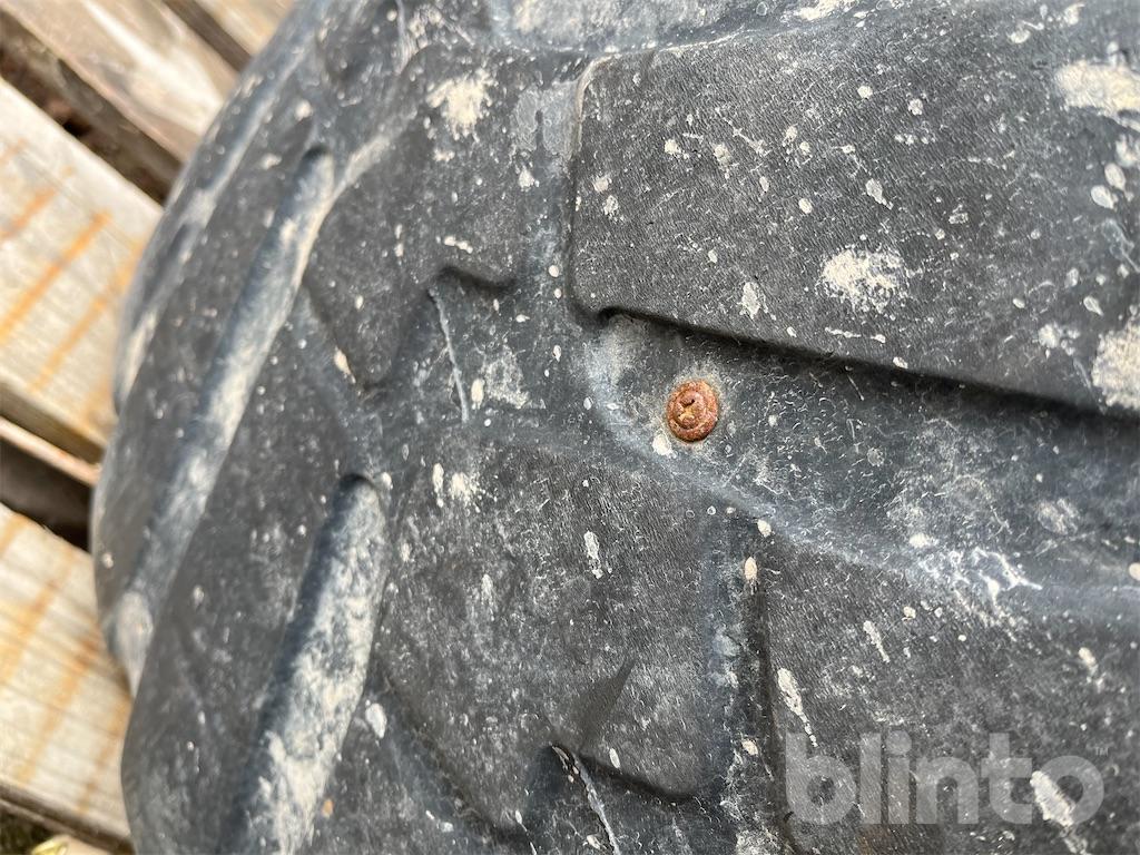 Släpvagns-Däck Bigab - BKT Ridemax 500/50R17 | Blinto auktioner Släpvagns-Däck Bigab - BKT Ridemax 500/50R17 | Blinto auktioner