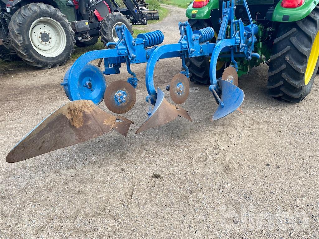 Treskärig plog - Fiskars Agromat KH316 | Blinto auktioner