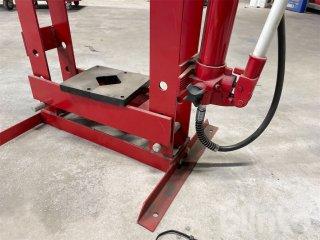Hydraulpress - Hamron 10 Ton | Blinto auktioner