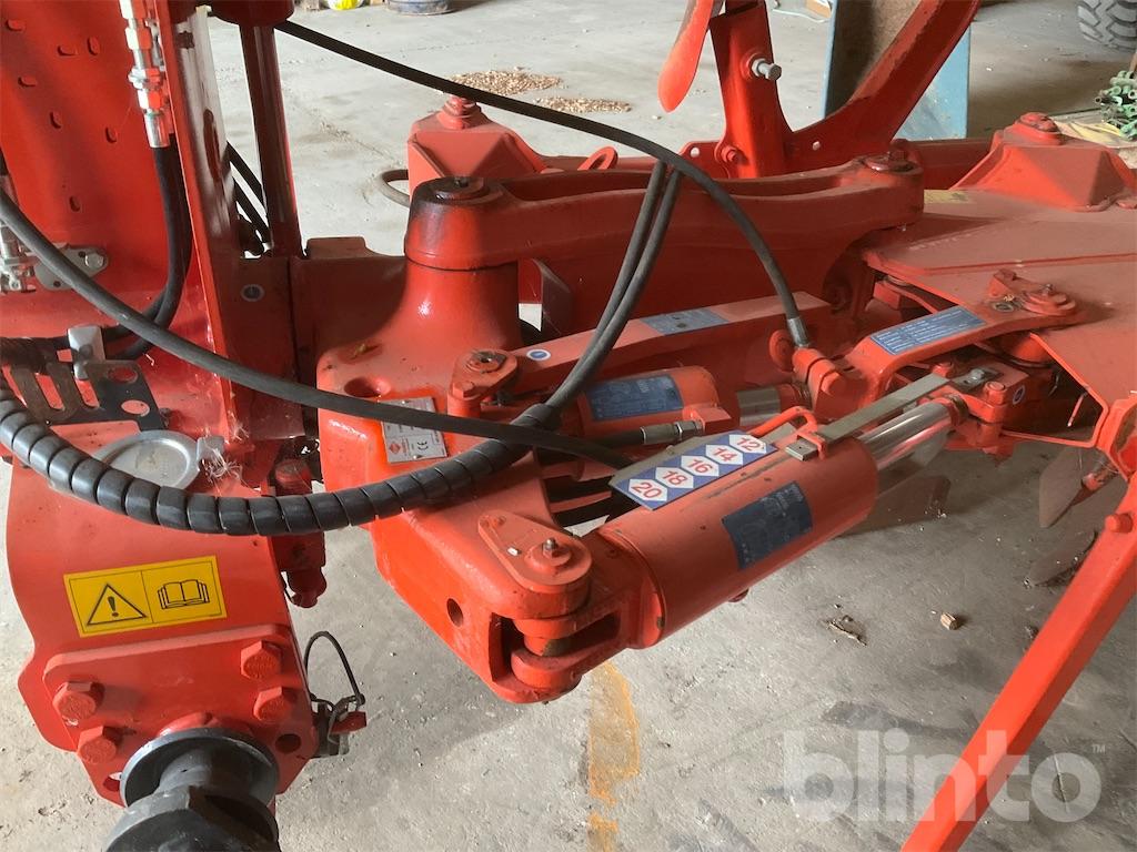 Växelplog Kuhn Vari Master 153 Blinto Auktioner