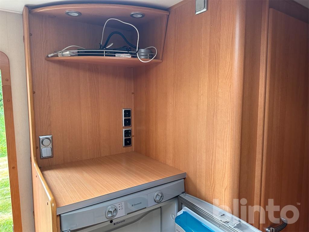 Husvagn - CABBY 620 + | Blinto auktioner