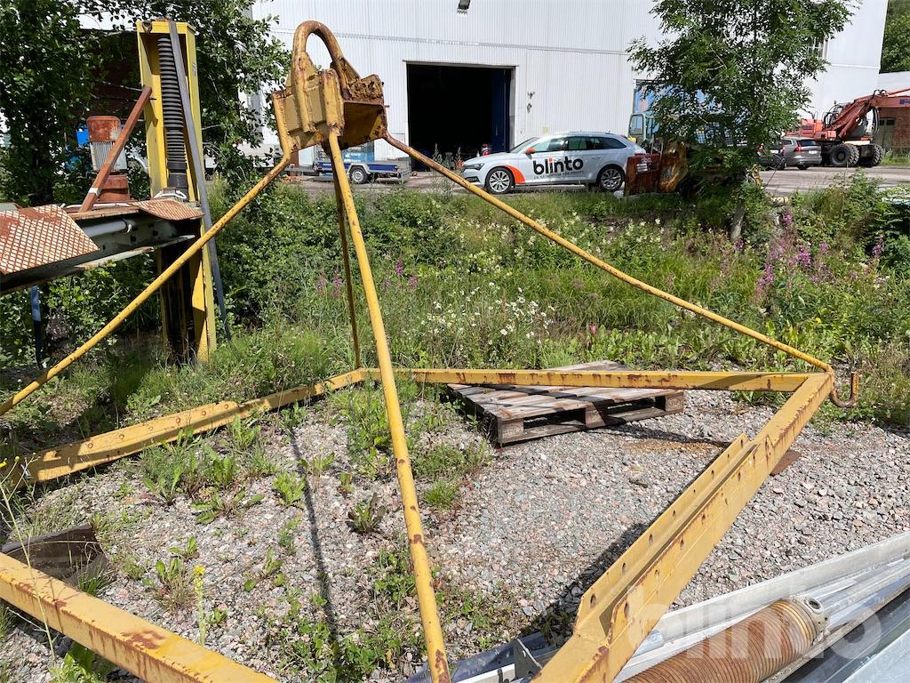 Lyftok - Okänt | Blinto auktioner