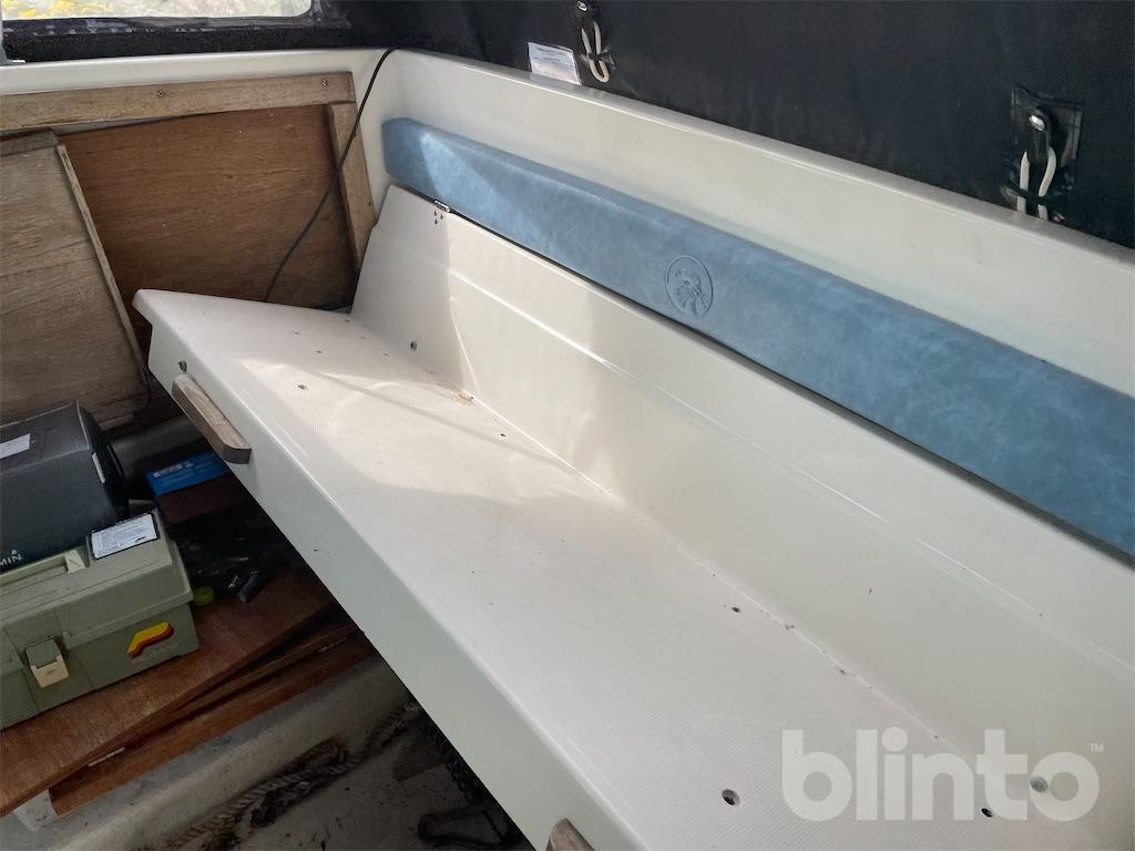 Båt - Uttern 5000MC | Blinto auktioner