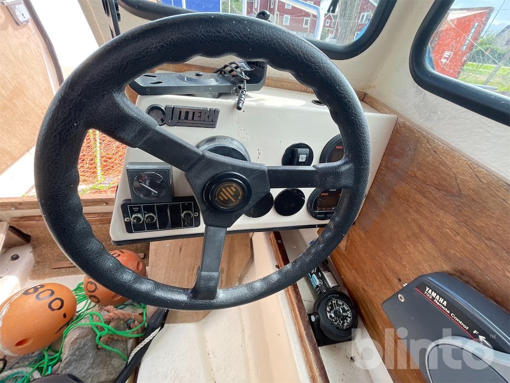 Båt - Uttern 5000MC | Blinto auktioner