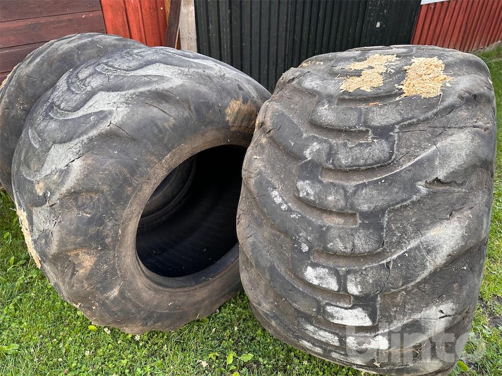 Entreprenaddäck - Nokian | Blinto auktioner