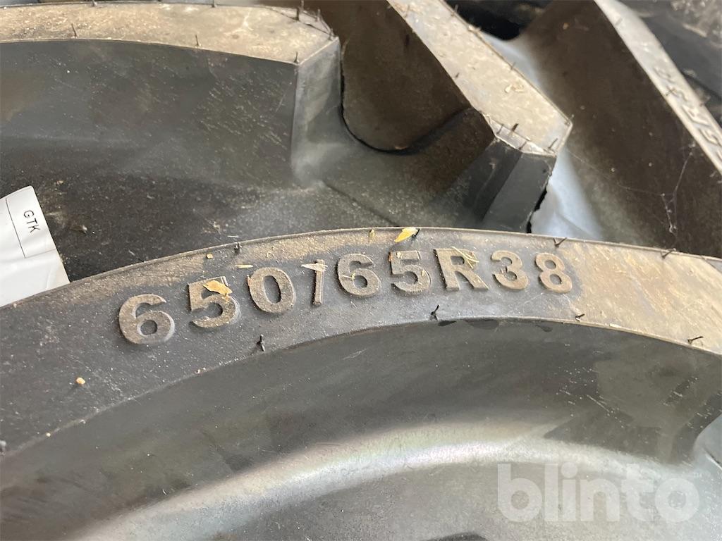 Bakdäck till traktor - GTK | Blinto auktioner