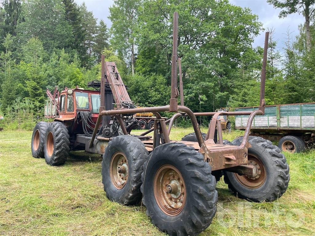 Traktor - HEMEK ALL-DRIV 600 | Blinto auktioner