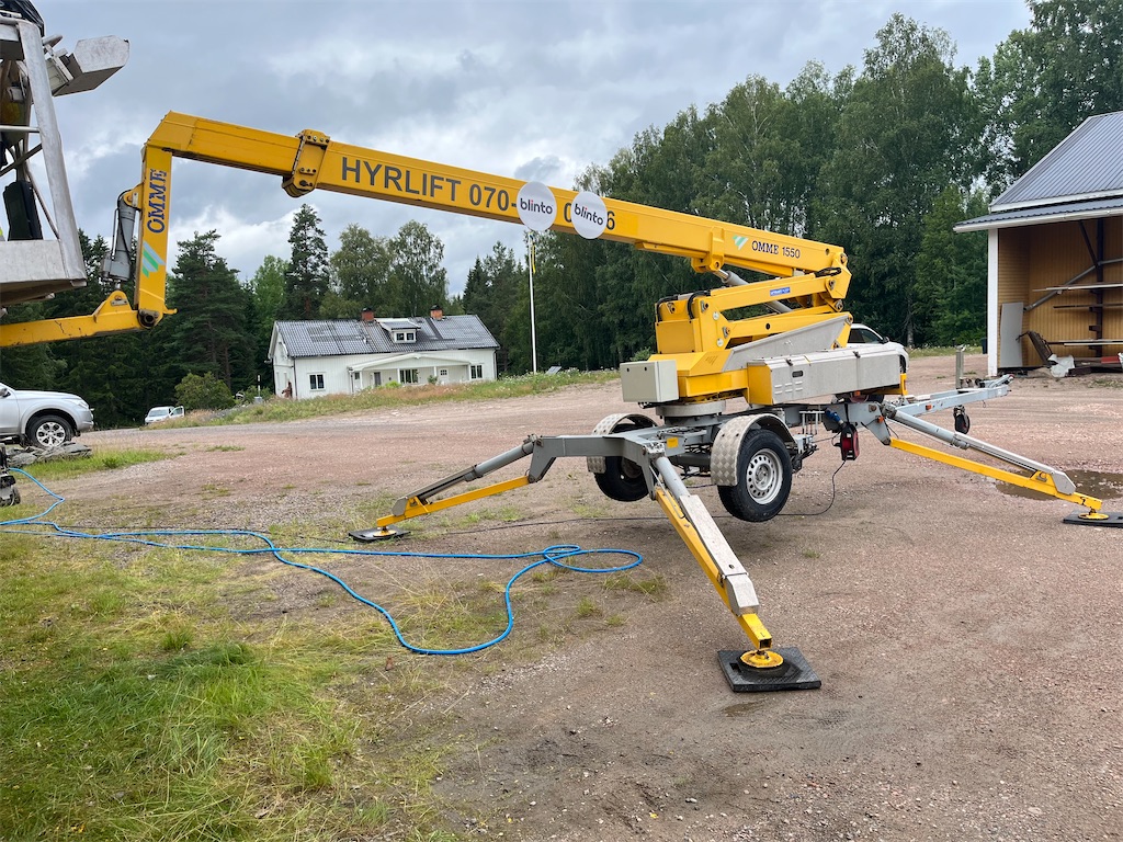 Släpvagnslift - Omme 1550 | Blinto auktioner
