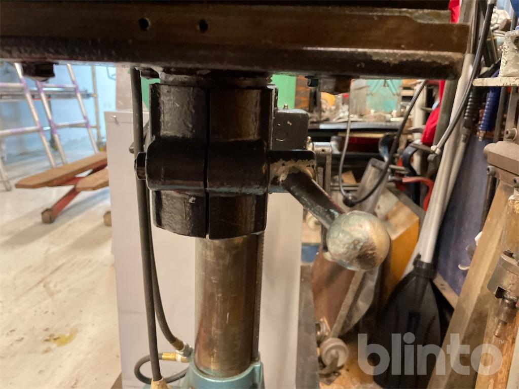 Pelarborr - Strands S 68 | Blinto auktioner