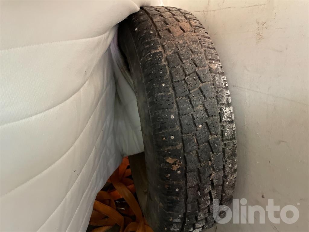 Personbilssläp - THULE CE100035R | Blinto auktioner