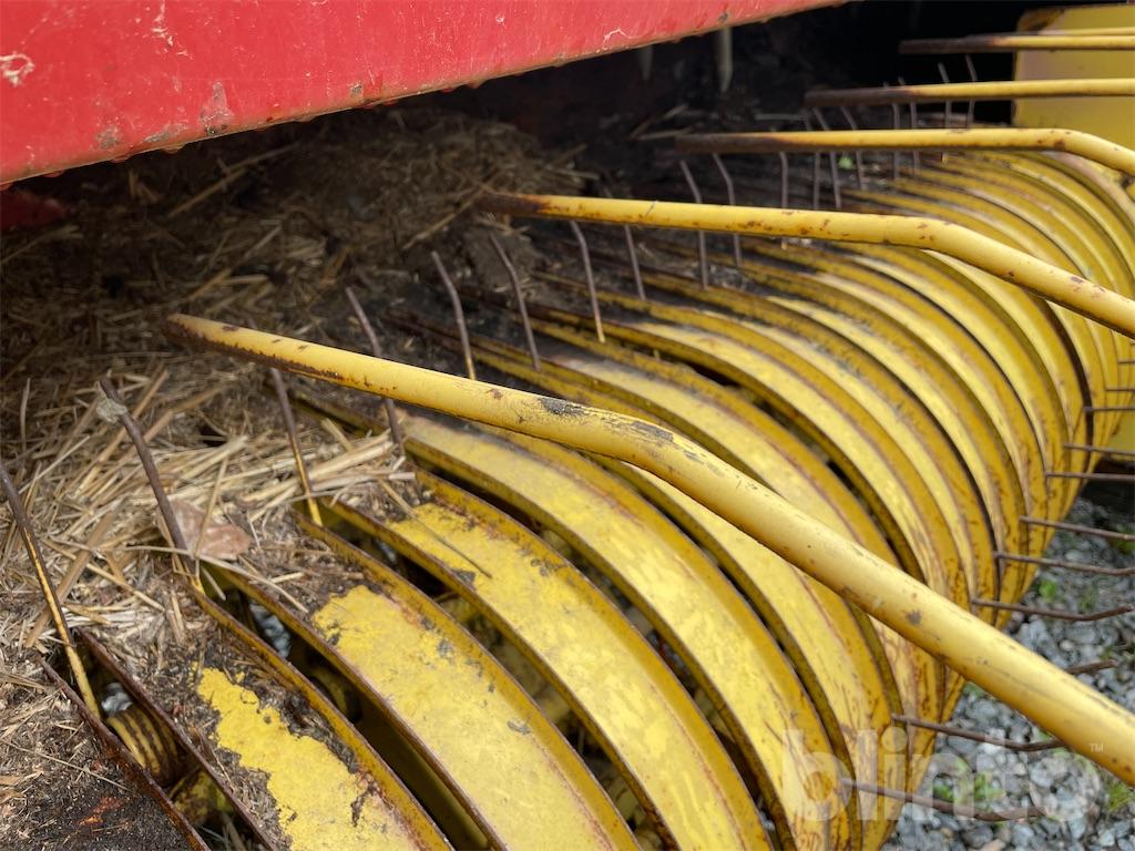 Höpress - NEW HOLLAND 265 | Blinto auktioner